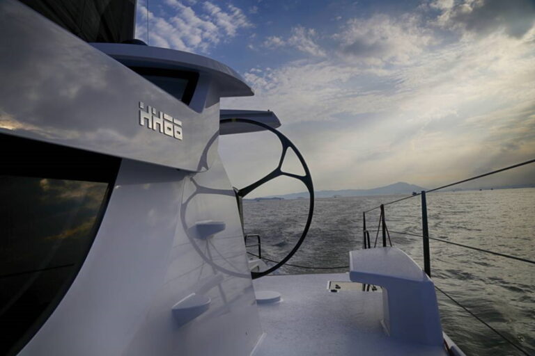 HH66 Catamaran Review - Katamarans