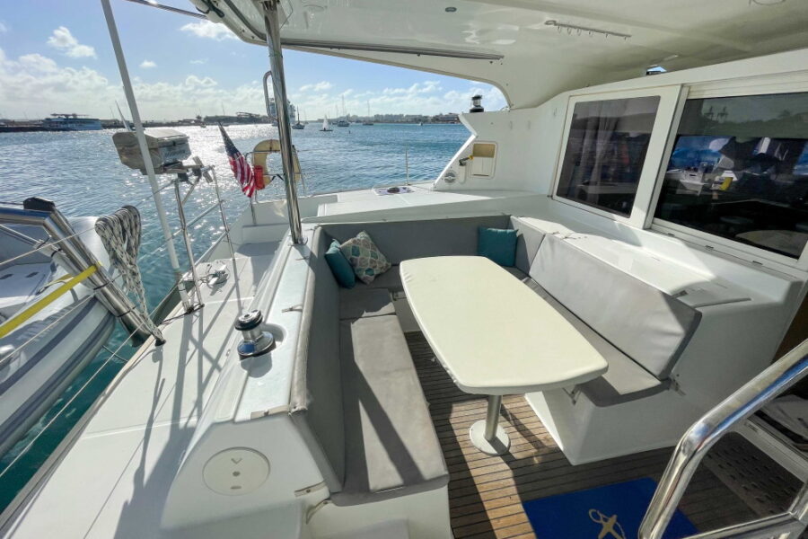 Lagoon 421 For Sale - Katamarans