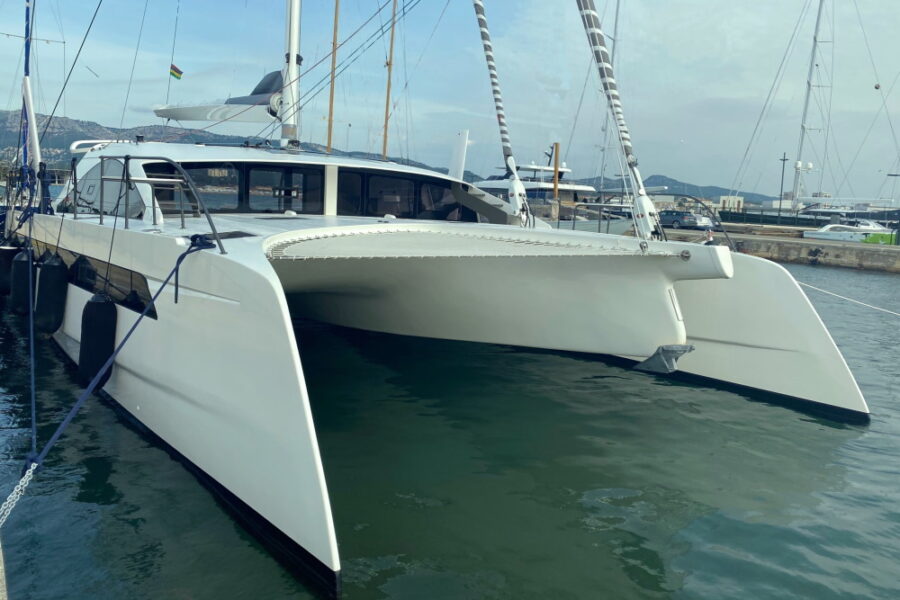 O Yachts Class 6 Review - Katamarans