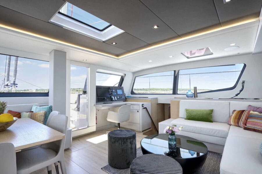 Privilege Signature 580 - Katamarans