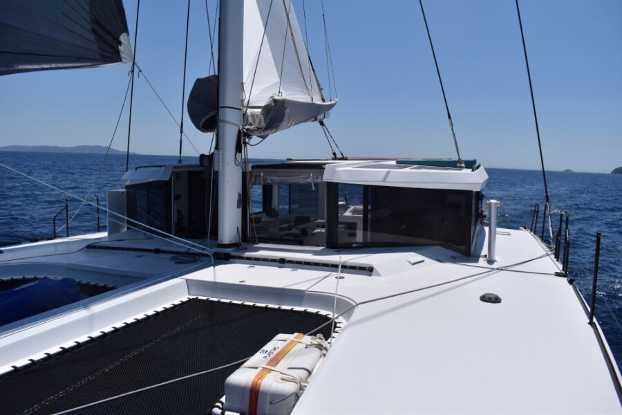 Windelo 54 - Eco Performance Catamaran Review - Katamarans