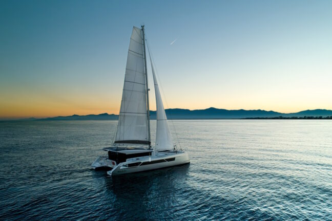 Windelo 54 - Eco Performance Catamaran Review - Katamarans