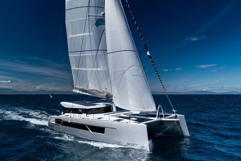 Windelo 54 - Eco Performance Catamaran Review - Katamarans